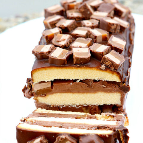 Easy Candy Bar Ice Cream Cake - Recipe Boy