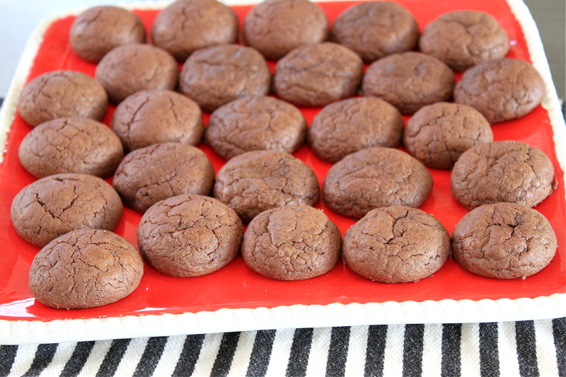 Brownie Fudge Bomb Cookies - Recipe Boy