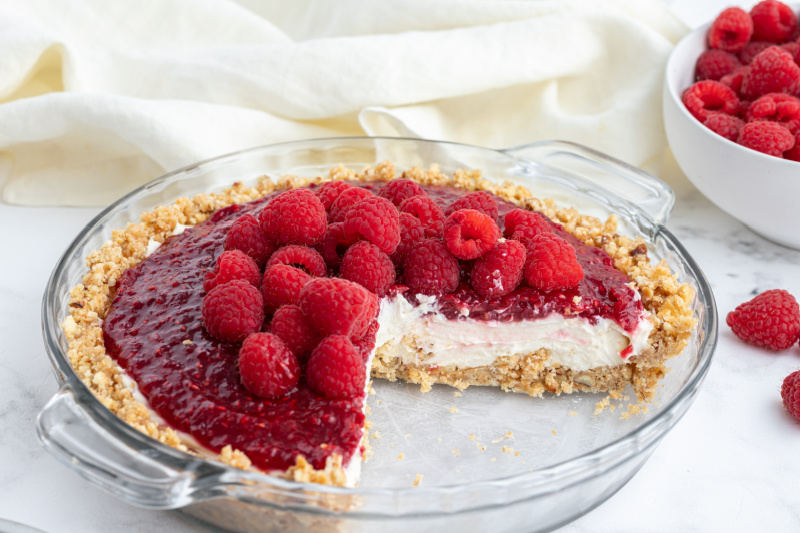 Raspberry Cream Pie - Recipe Boy