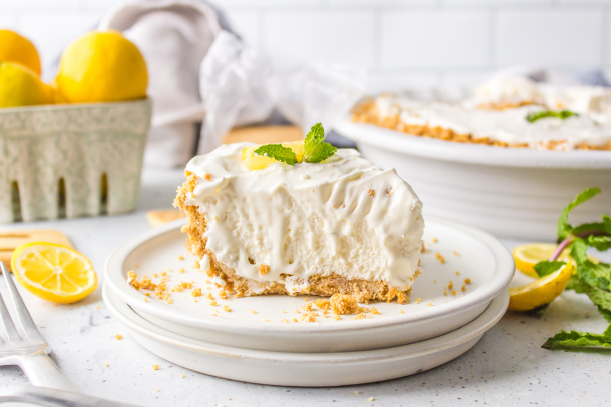 Easy Lemon Pie - RecipeBoy